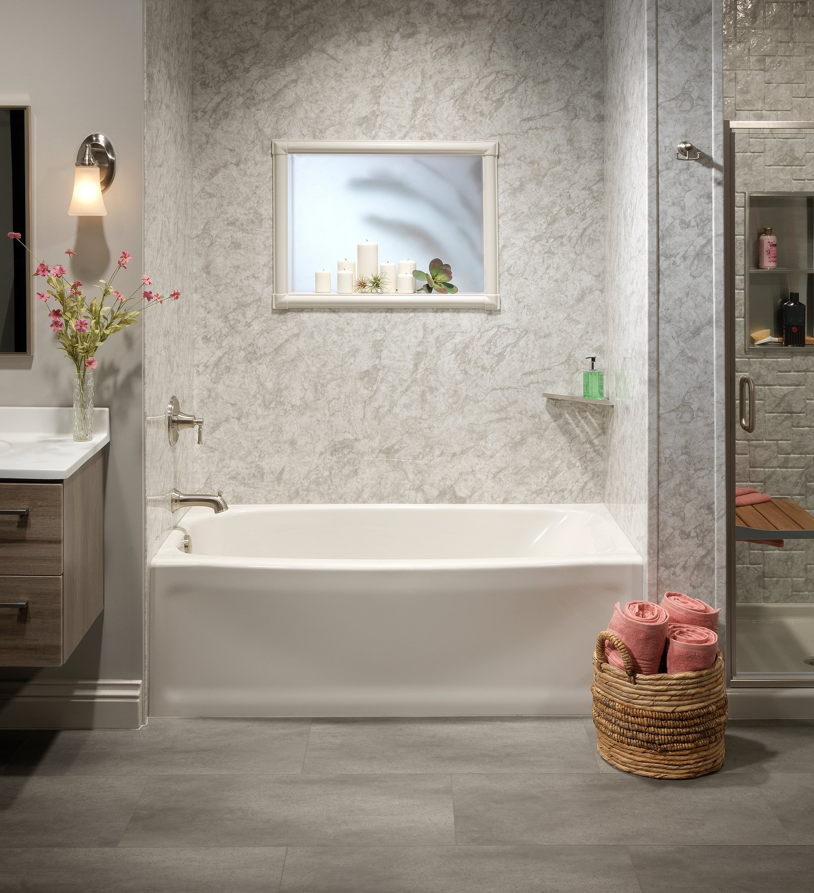 Transform Your Bathroom with Our Premium Bath Liner Solutions!